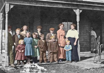 Steam Farming in Montana: Four Generations of Steam Engineers - Farm ...